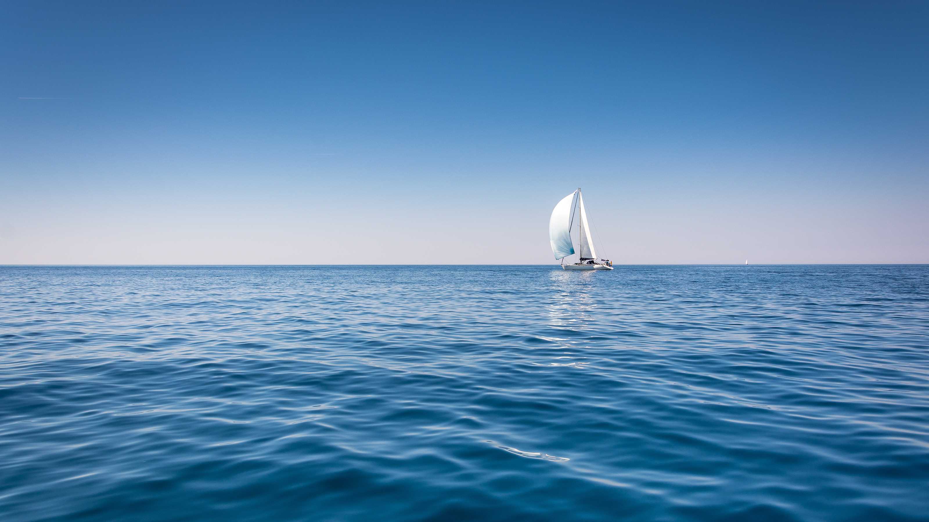 Sailing in ideal conditions with a levant wind | Croatia.hr