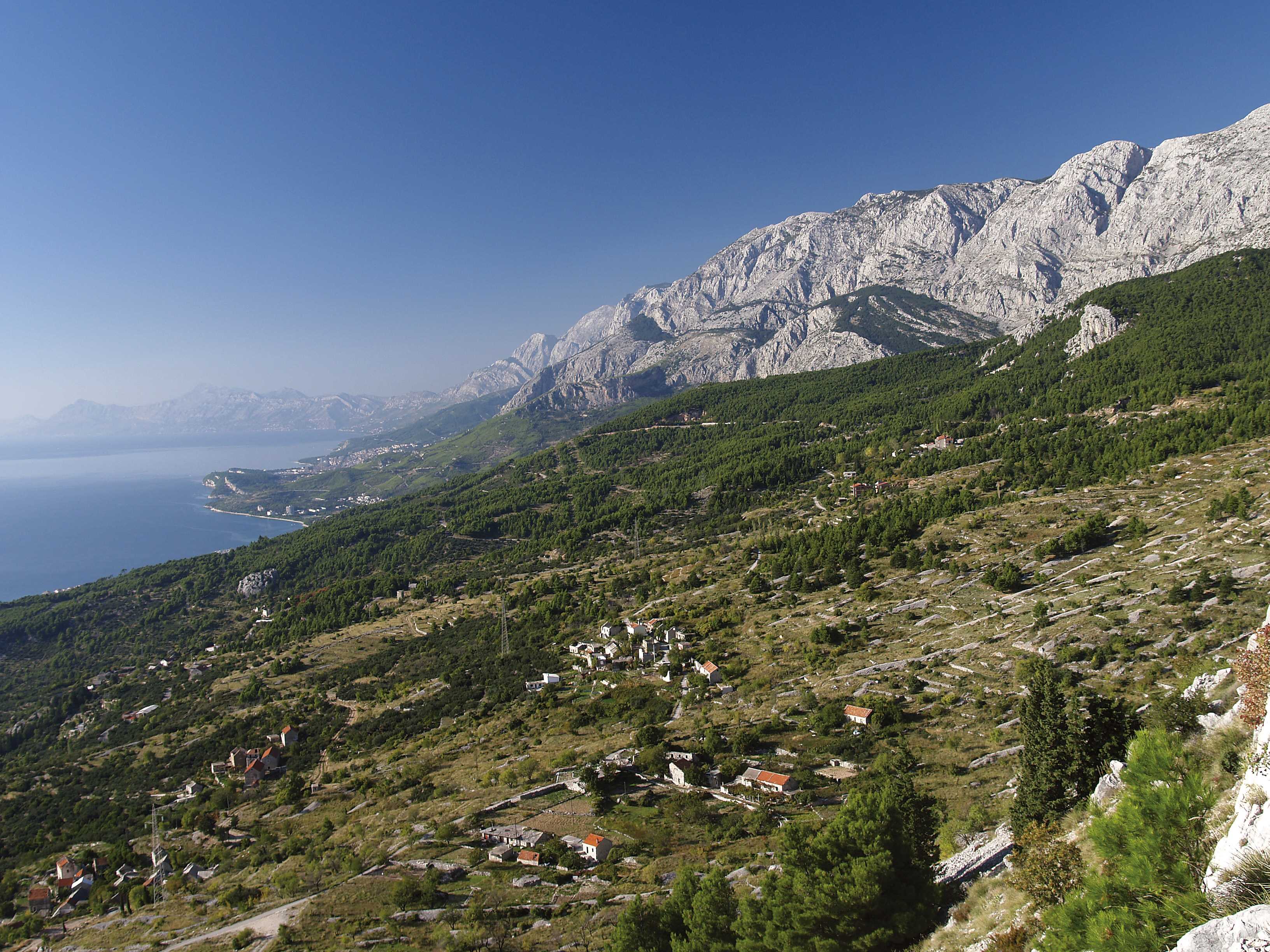 Randonnée sur le Biokovo au-dessus de Makarska - Biokovo, Dalmatie ...