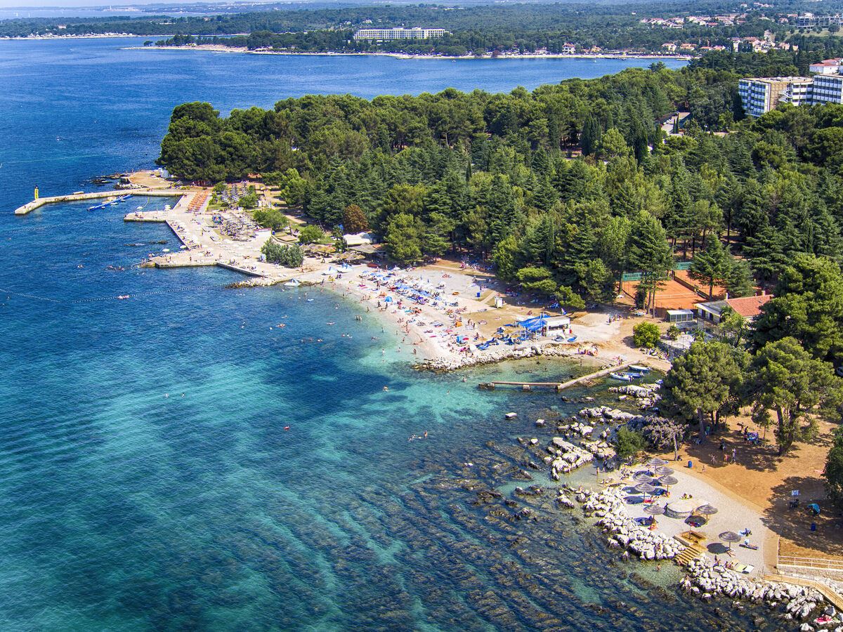 Borik Beach with view of Poreč Old Town | Croatia.hr