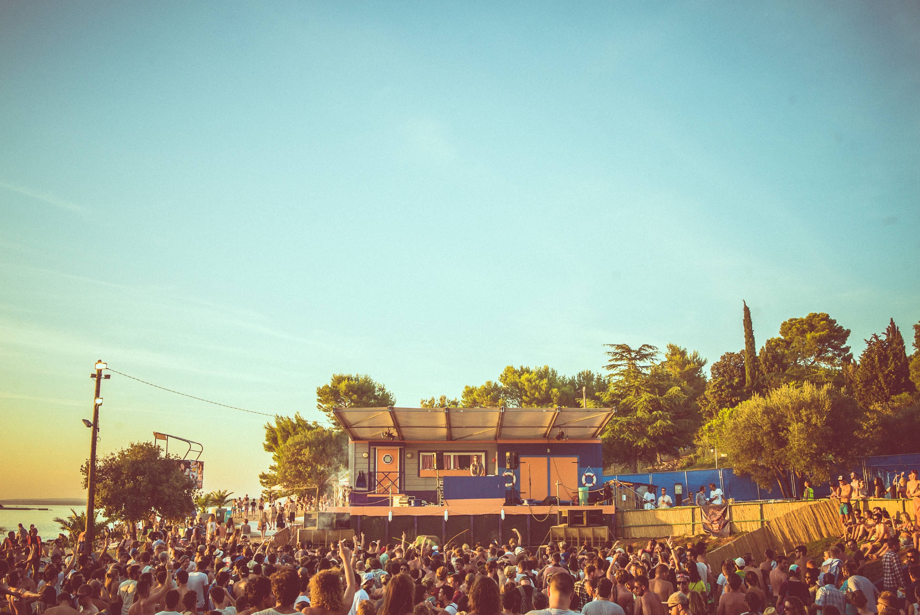 Dimensions electronic music festival, Tisno | Croatia.hr