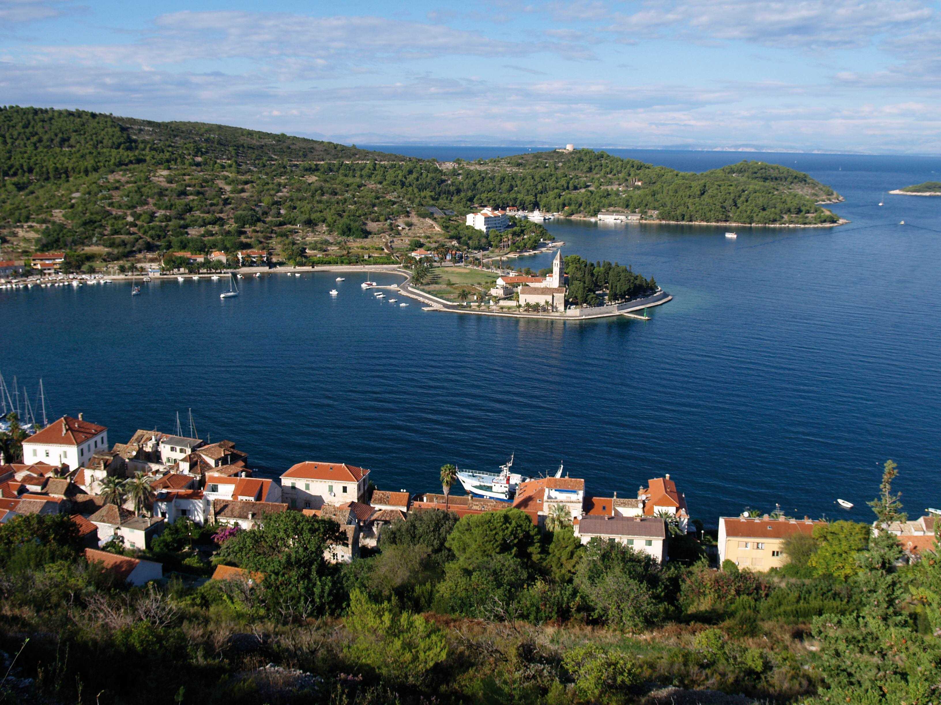 Bergsteigen auf den Hum auf Vis | Croatia.hr
